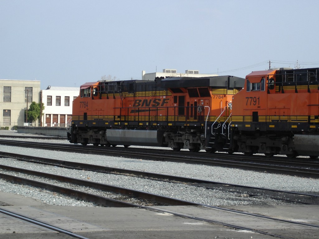 BNSF 7784